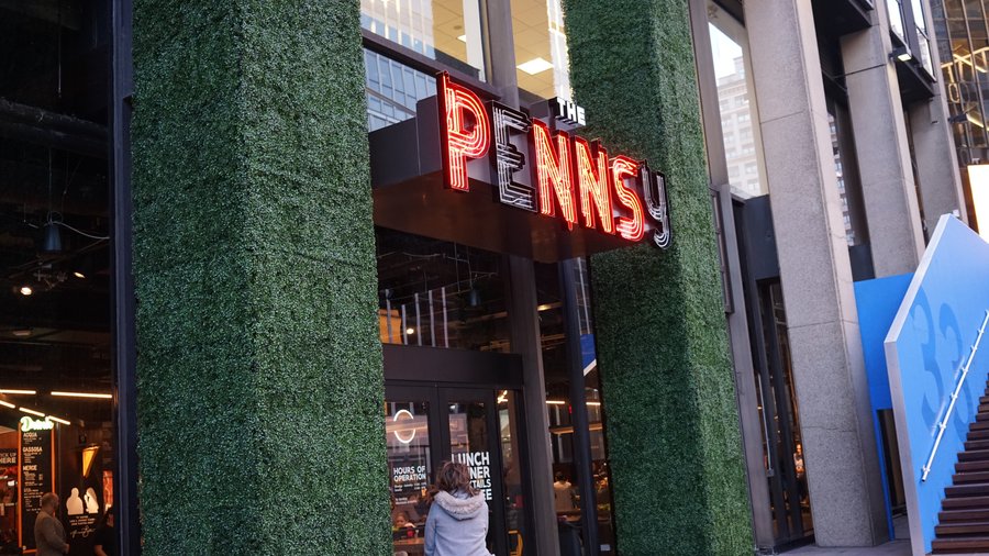 The Pennsy food hall featuring celebrity chef fare from Mario Batali ...