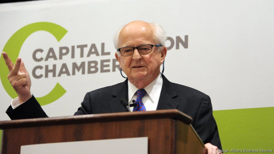 Hugh Johnson sticks with 2016 economic forecast though 'fingers crossed ...