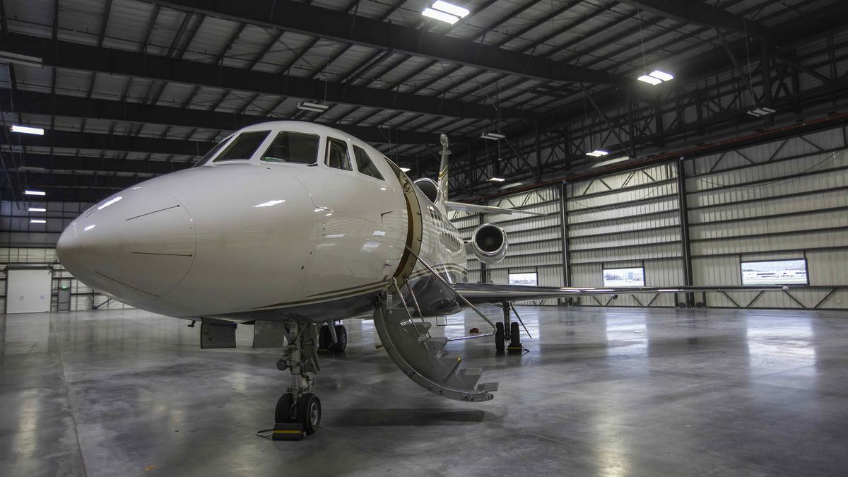 Inside Signature Flight Support's private jet terminal at San Jose ...