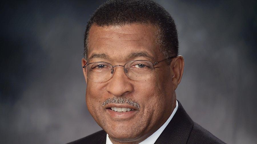 Harris County Judge Ed Emmett names Gene Locke commissioner to replace ...