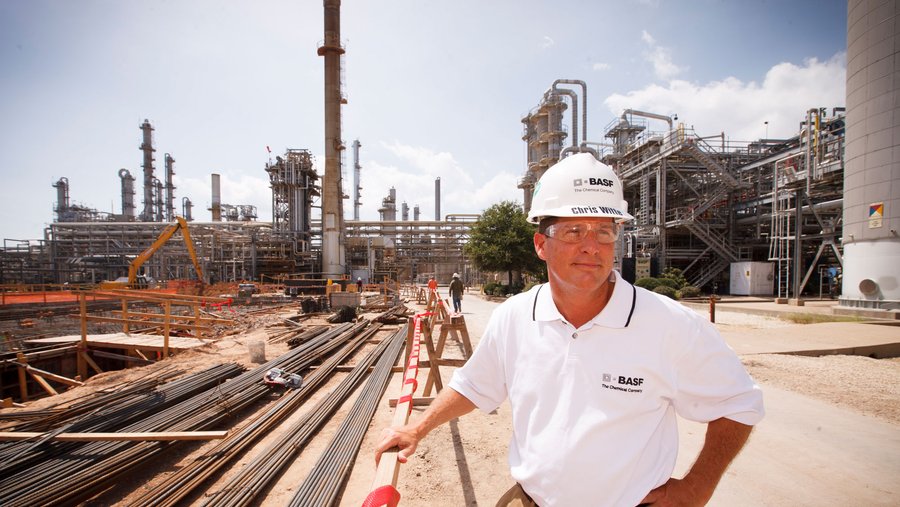 BASF plans worldwide restructuring, including job cuts - Houston ...