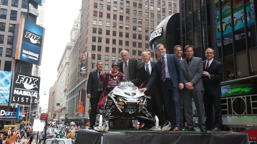 Fox raises $128M in public debut, ends day up 24%