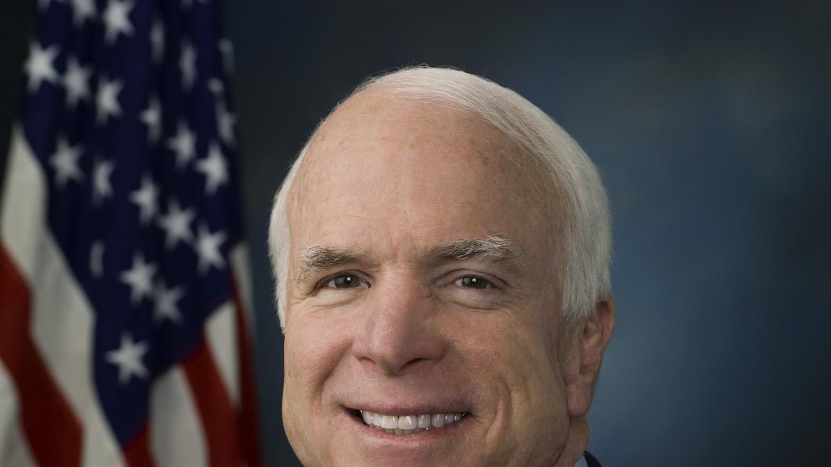 McCain campaign offers sunglasses for $5 contributions - Phoenix ...