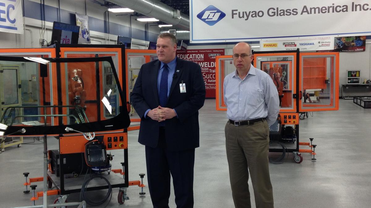 Fuyao Glass America donates robots to Dayton school - Dayton Business ...