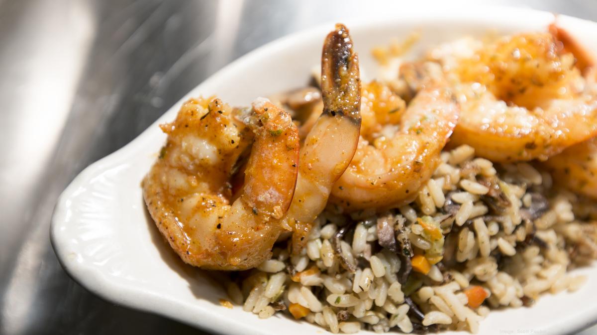 Crawdaddy's new owner to serve up pricing, menu changes - Milwaukee ...