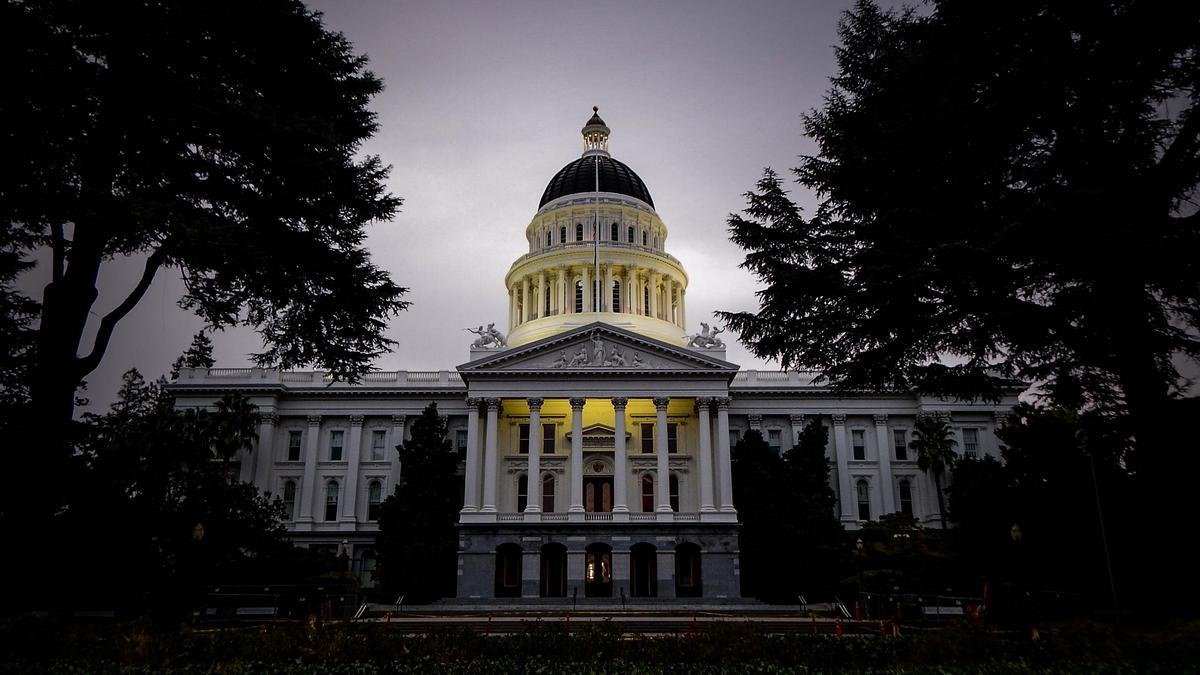 California Chamber of Commerce opposes measures capping drug costs ...