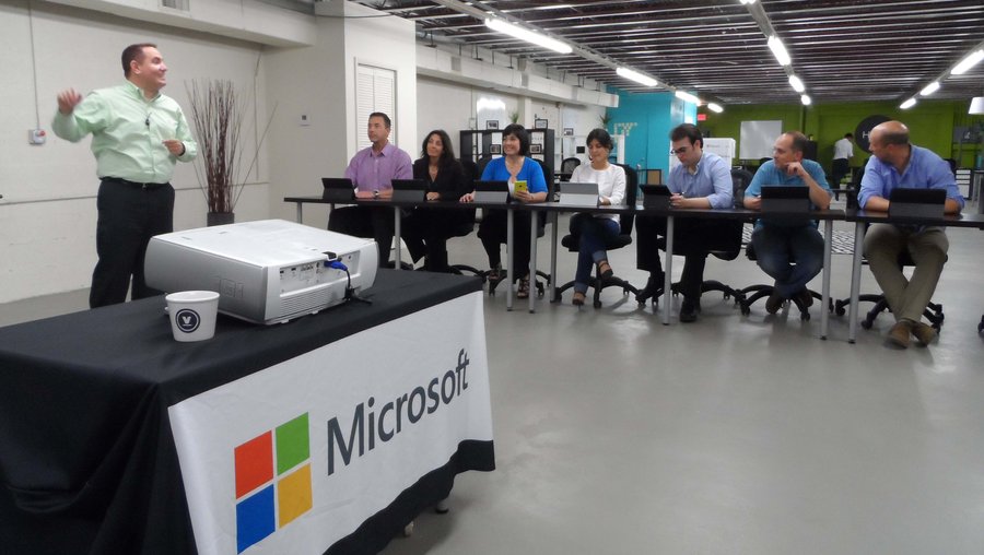 Microsoft Innovation Center will generate DNC special programming ...