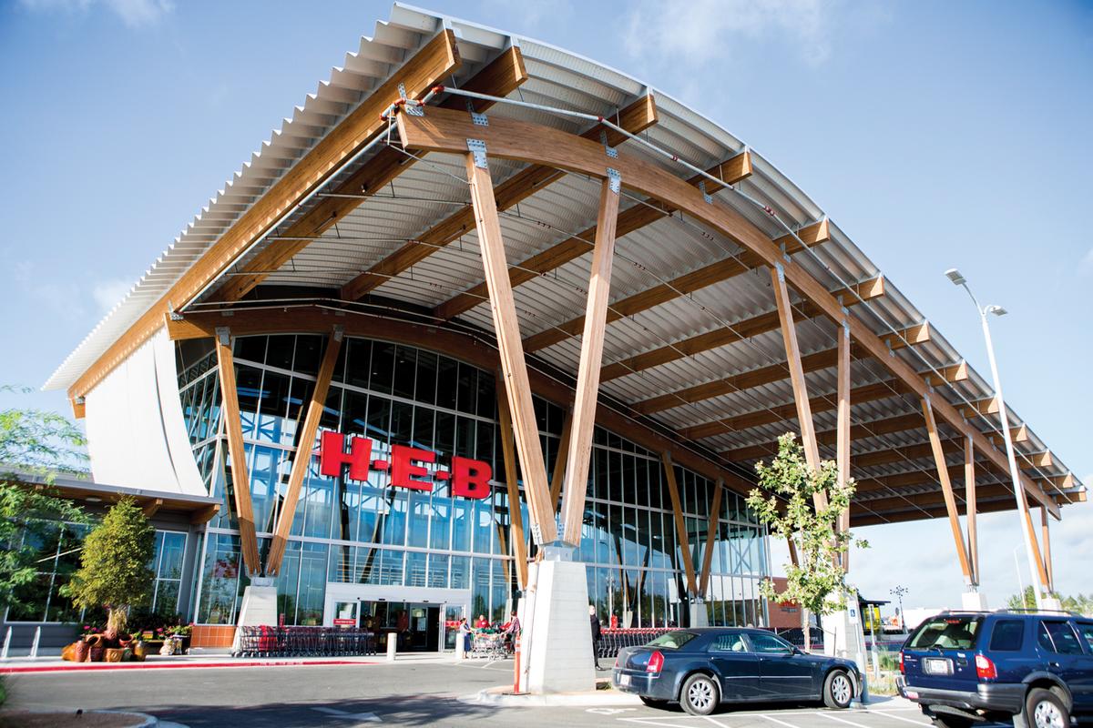 Houston's Weingarten Realty buys Mueller shopping center - Austin ...