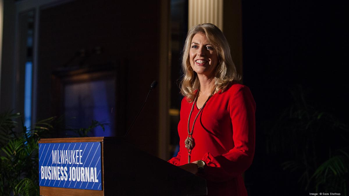 Katrina Cravy lands part-time gig at WKLH-FM - Milwaukee Business Journal
