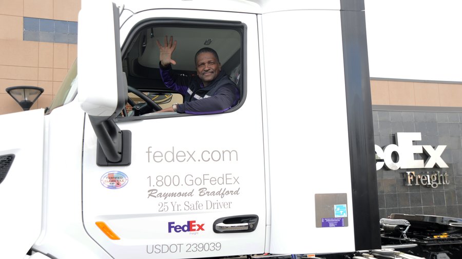FedEx Freight driver Raymond Bradford recognized for safe driving ...