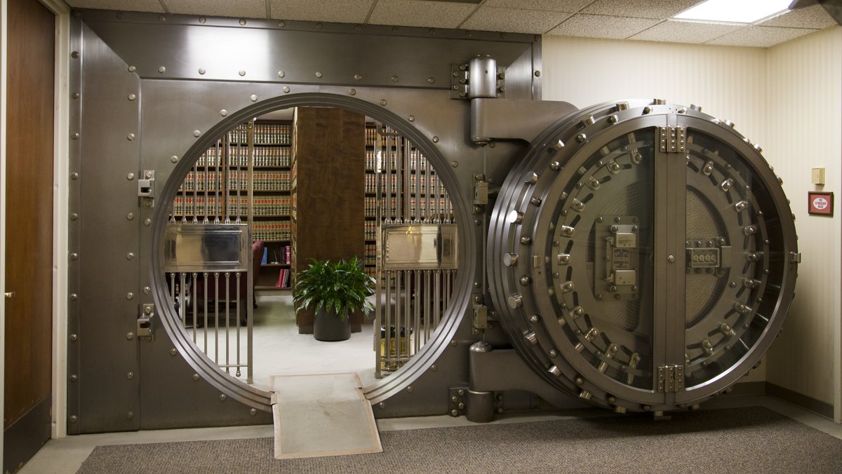 Lashly & Baer hires Shane Chapman as shareholder in health practice ...