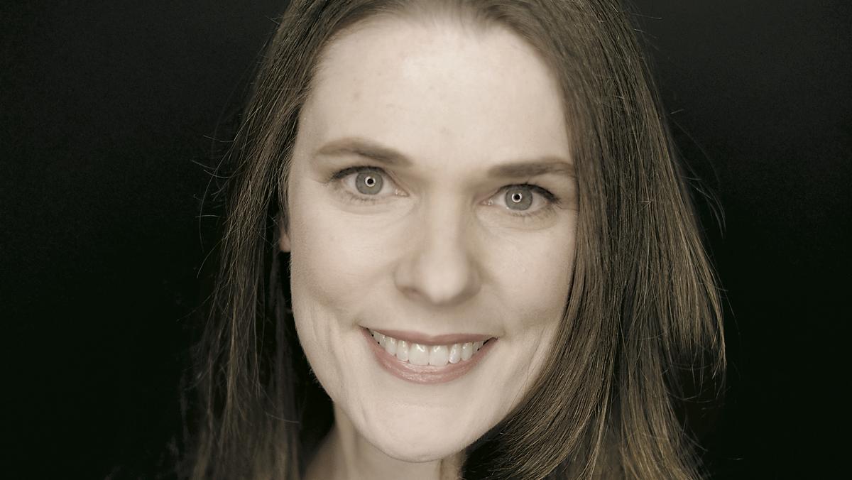 40 Under 40: Amy Walker - Minneapolis / St. Paul Business Journal