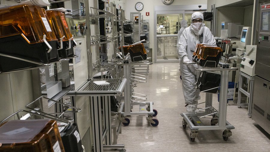 Microchip reports Q3 earnings ahead of analyst predictions and ...