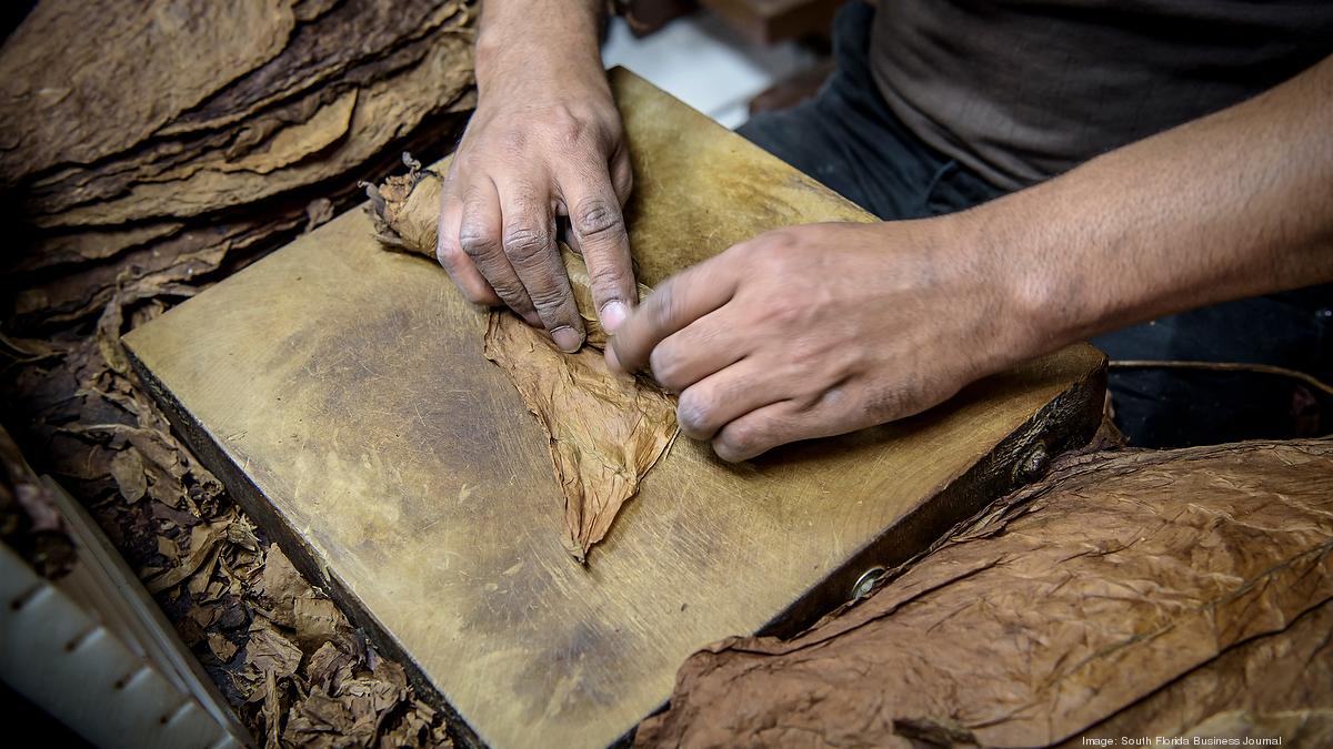INSIDE LOOK: Rolling cigars at the Cuba Tobacco Co. - South Florida ...