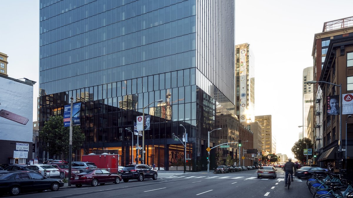 Microsoft-owned LinkedIn is still shrinking its downtown San Francisco ...