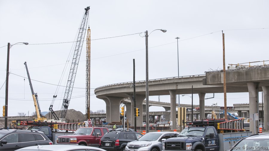 031816 LakefrontFreeway Stathas 12