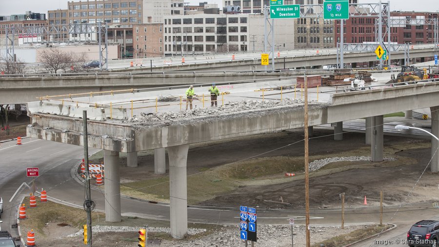031816 LakefrontFreeway Stathas 15