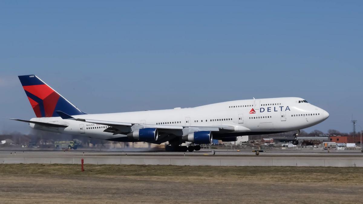 Oxygen problem diverts Delta Boeing 747 to Minneapolis - Minneapolis ...