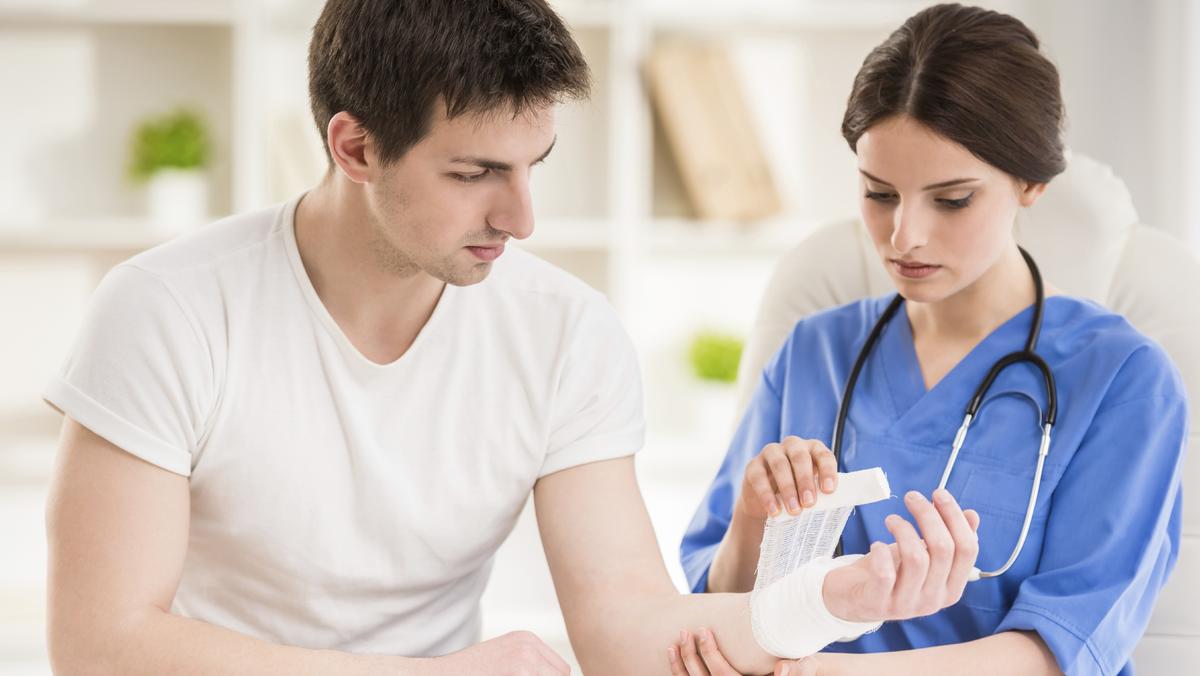 MD Now Clinic opens second Bradenton location - Tampa Bay Business Journal