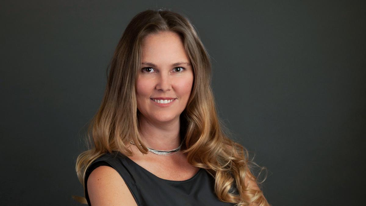 Erin Caputo of ROEM Corporation is a 2016 Woman of Influence - Silicon ...