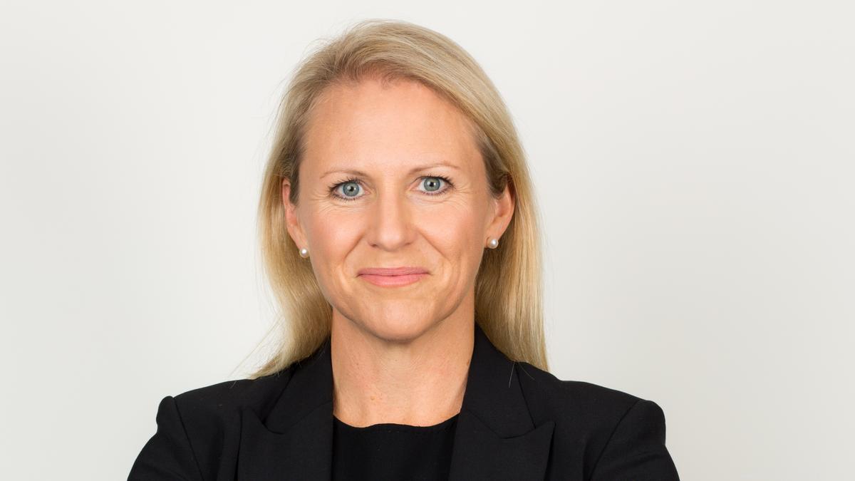 Debra Vernon of DLA Piper is a 2016 Woman of Influence - Silicon Valley ...