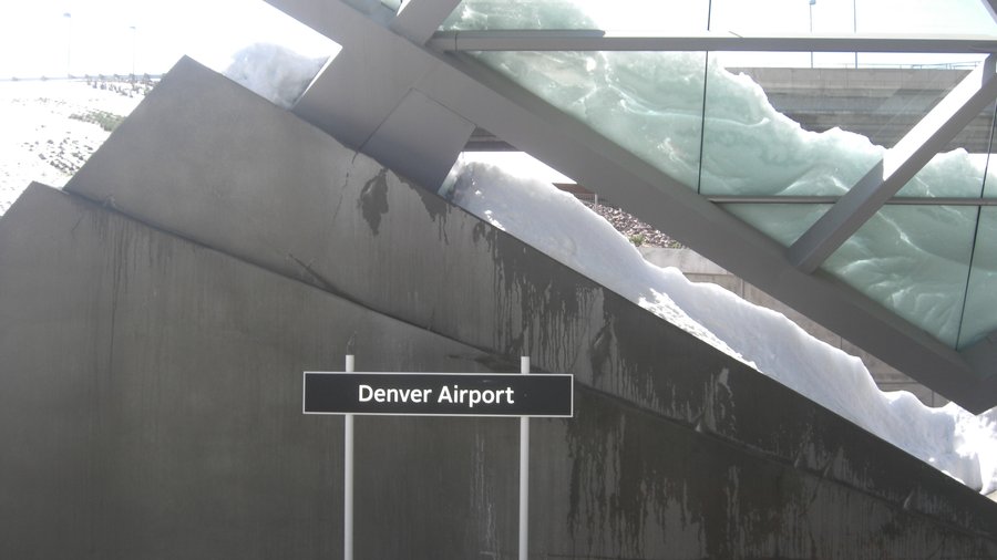 RTD train DIA airport station