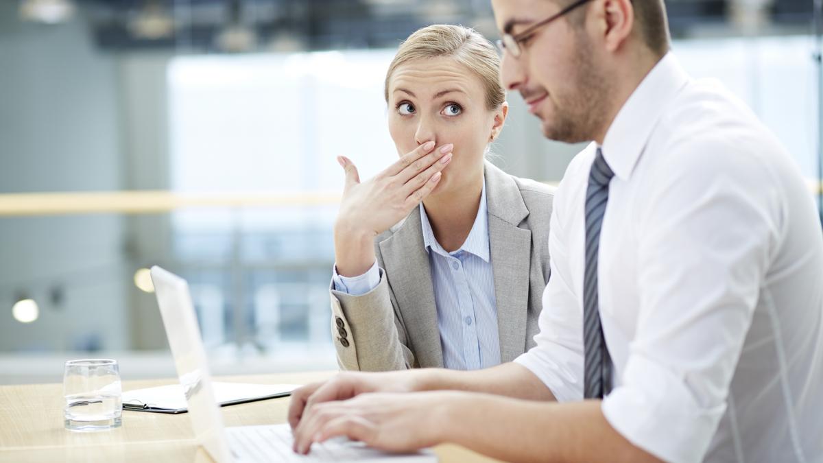 Why banning social networks at the workplace doesn’t make sense - The ...