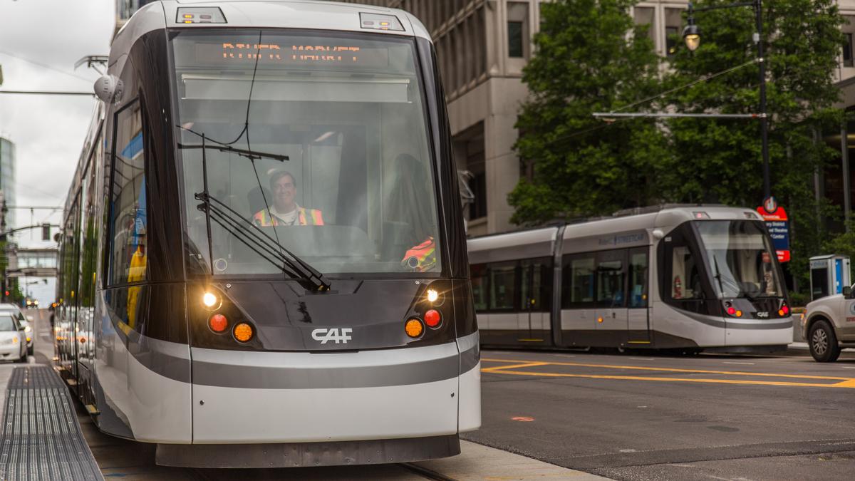 Streetcar kicks off celebration with Commerce Tower launch [PHOTOS ...