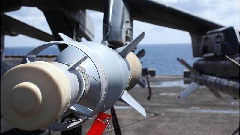 Lockheed Martin and Raytheon to convert 'dumb’ bombs into laser-guided ...
