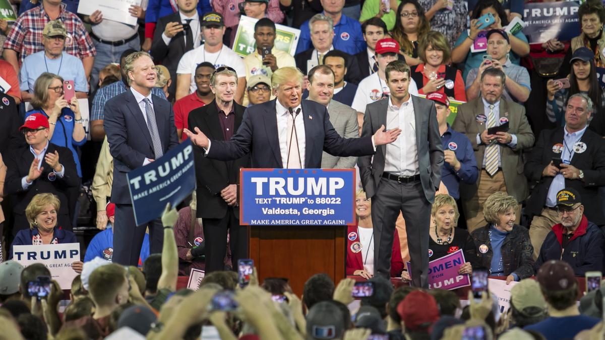 Selig, other business leaders to host Trump fundraiser in Seattle ...