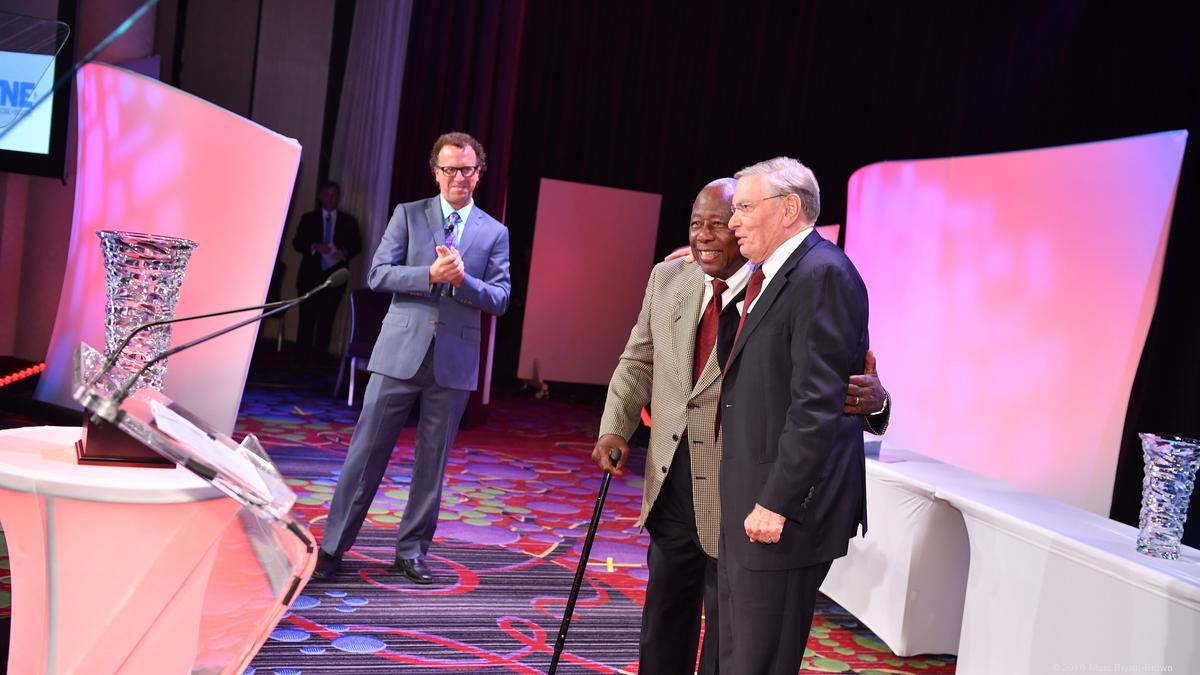 Bud Selig receives lifetime achievement award from SportsBusiness ...