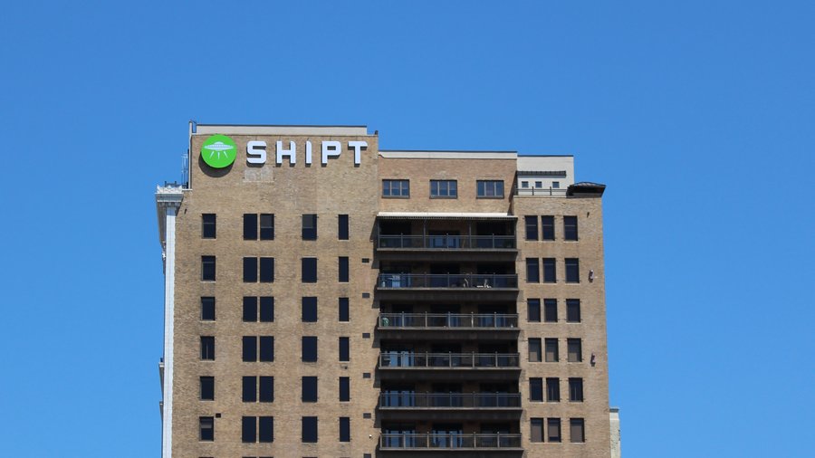 Shipt Sign Photo 20162305
