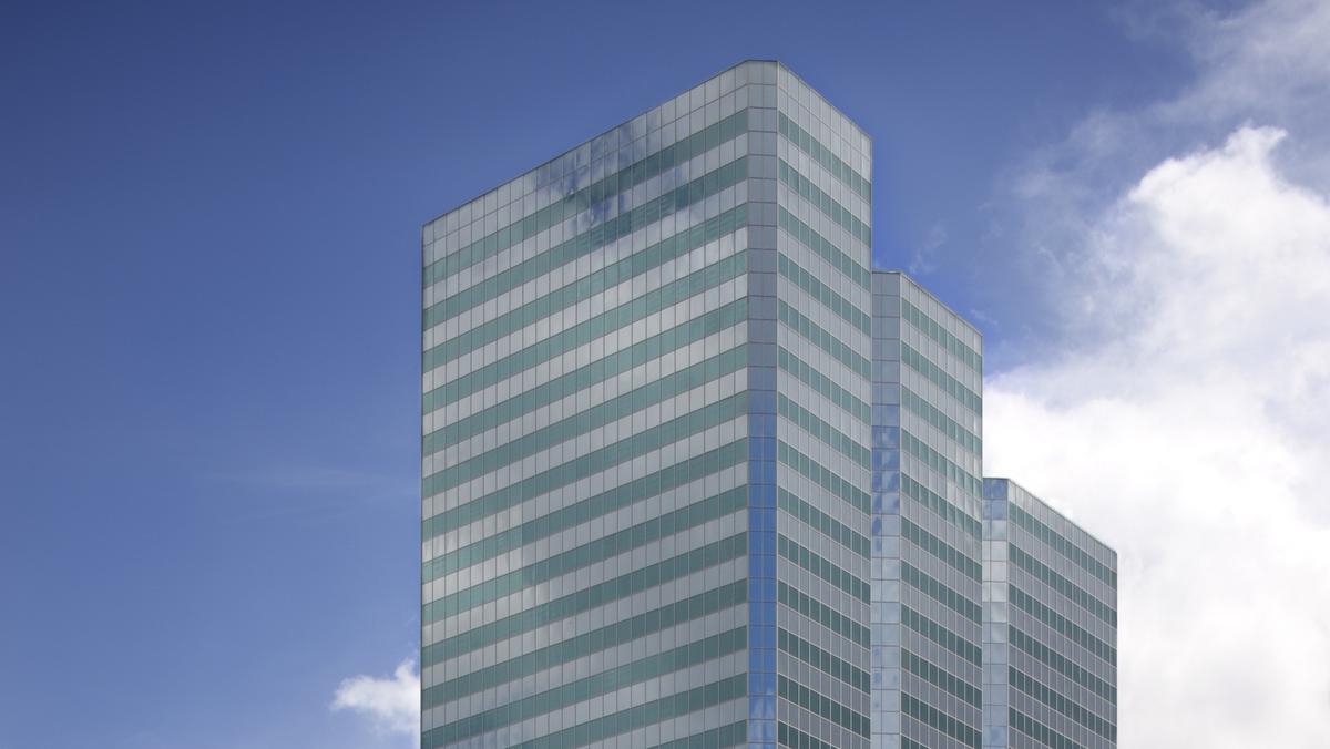 Phoenix Tower in Greenway Plaza to be sold by Parkway Properties ...