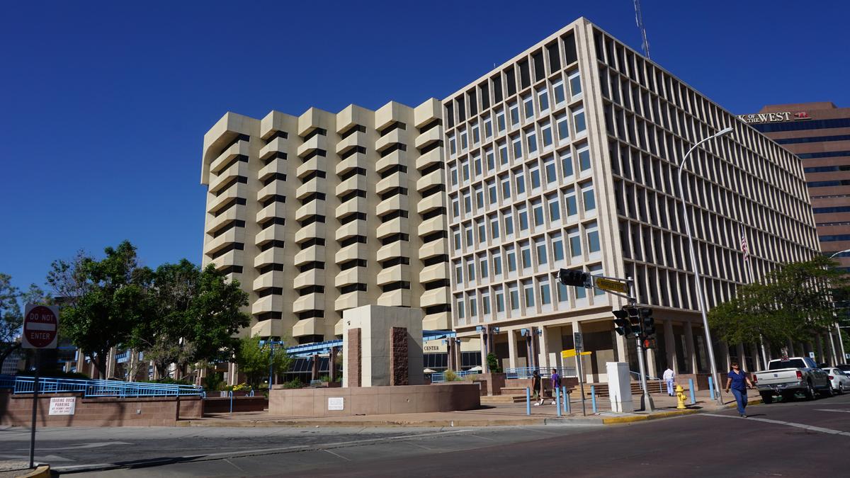 Third option surfaces for Bernalillo County's move - Albuquerque ...