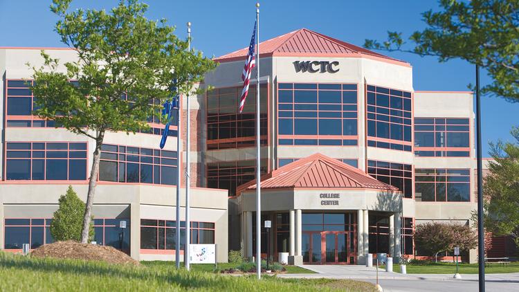 WCTC looking to get approval for esports lab on campus - Milwaukee ...
