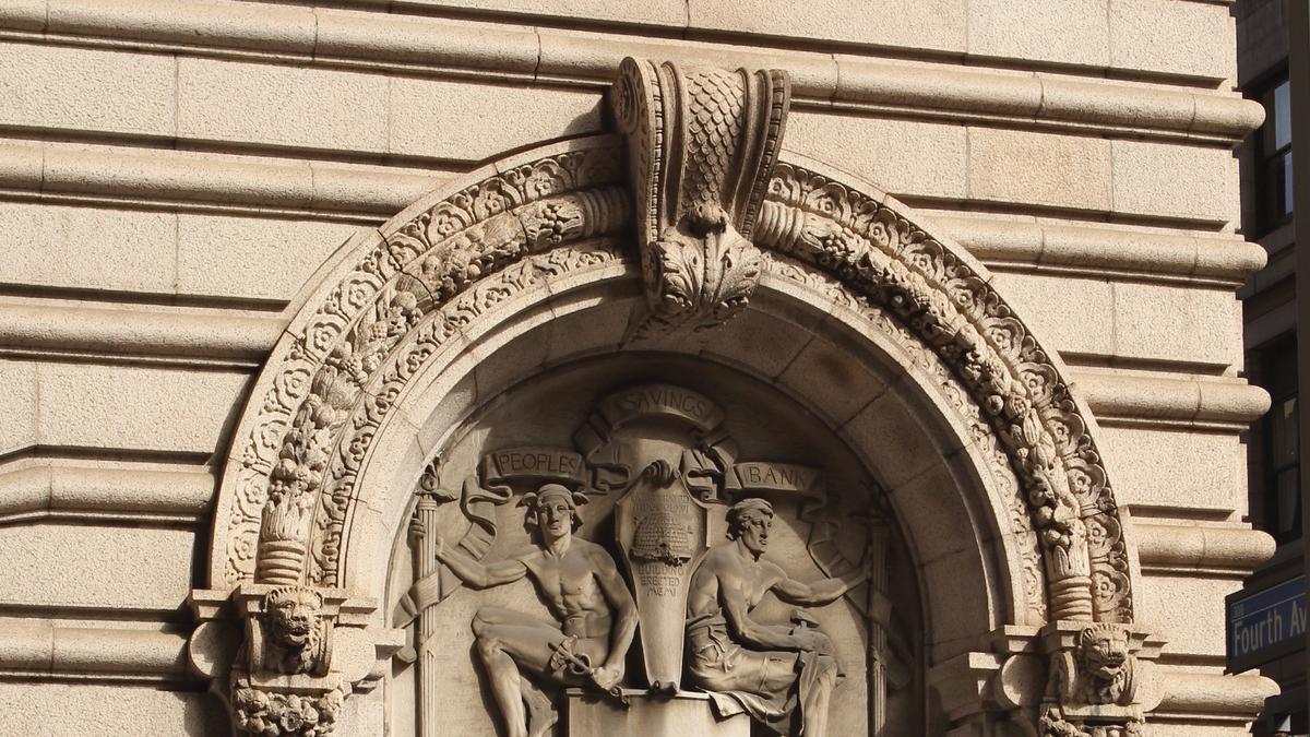 One Of Pittsburgh s Largest Banks F N B Corp Opens Its First one-of-pittsburgh-s-largest-banks-f-n-b-corp-opens-its-first