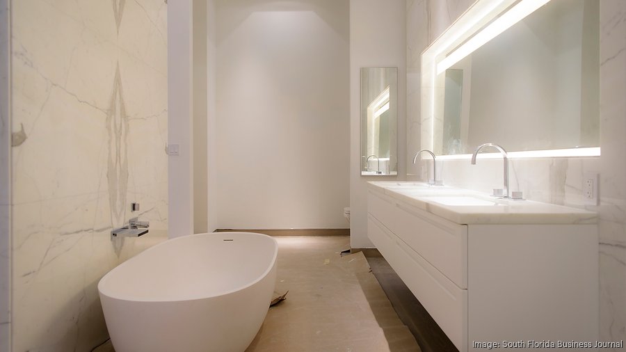 Hal Mintz of Sabby Management buys condo on Fisher Island - South ...