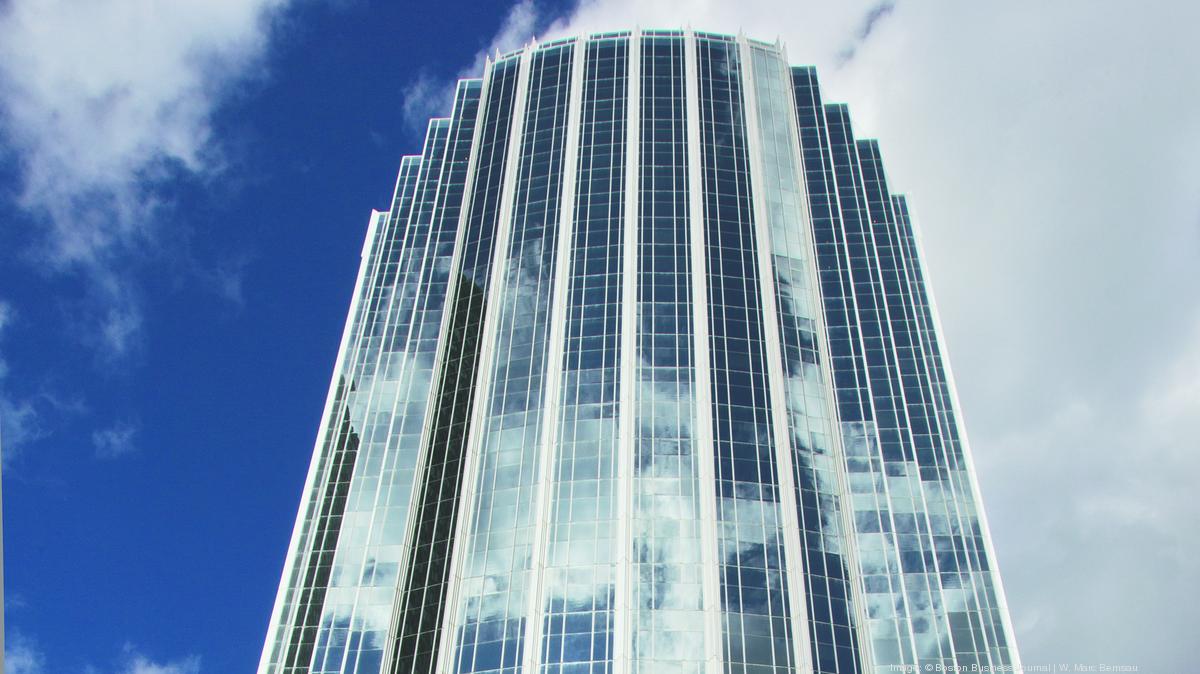 Stock-heavy MFS Investment Management feels pain of investor shift to ...